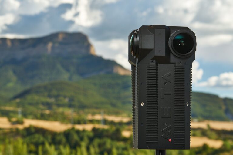 Meta Camera - The Ultimate Professional 360 Rig